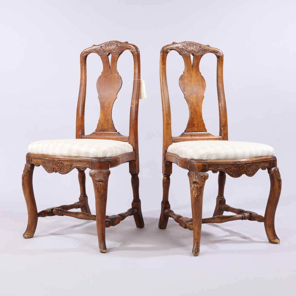 STOLAR, ett par, 1700-tal rokoko | Auktion